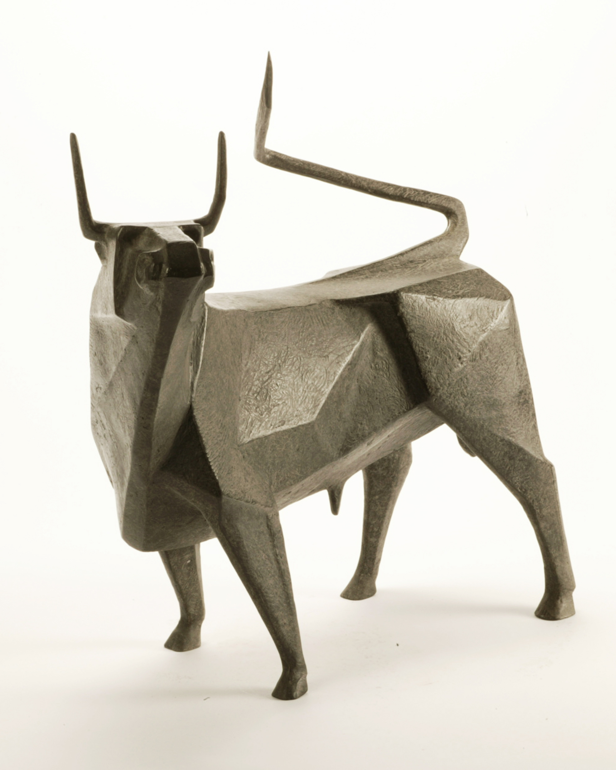 Gallery Pangolin - Terence Coventry Sculptor